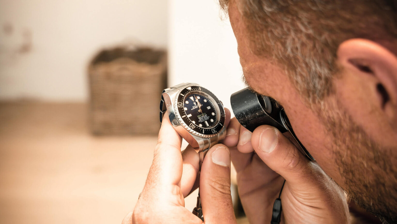 Sell Your Watches With No Hidden Costs | Watch Buying Service